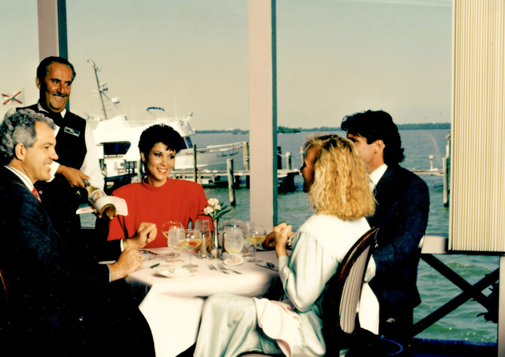 About Bon Appétit Restaurant - Bon Appetit