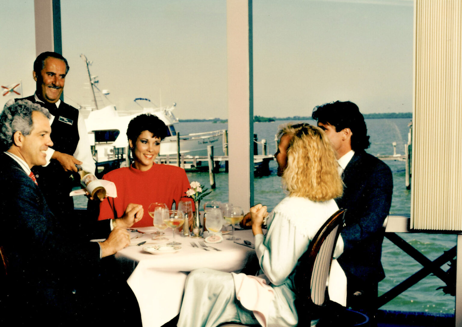 About Bon Appétit Restaurant - Bon Appetit